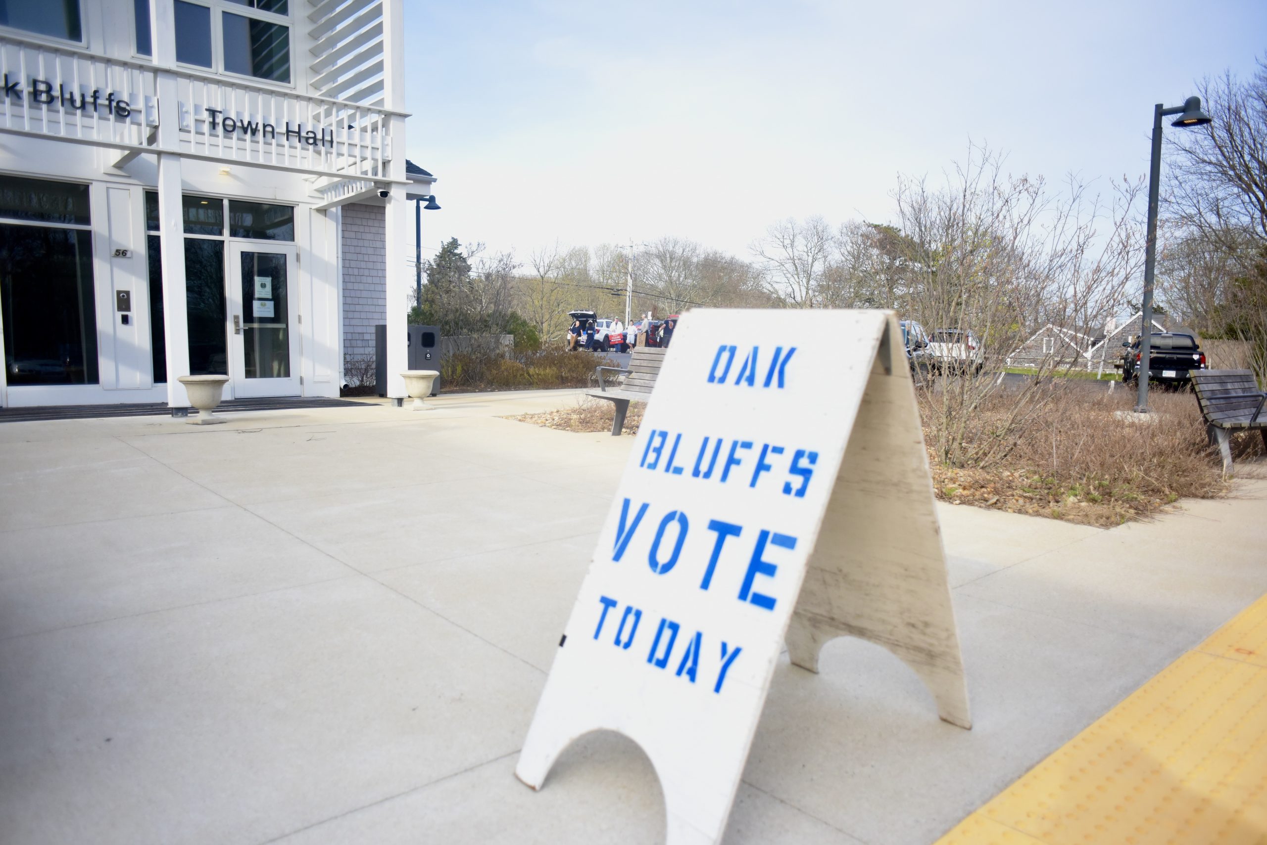 Island Theatre ballot question approved in landside; Miller wins West ...